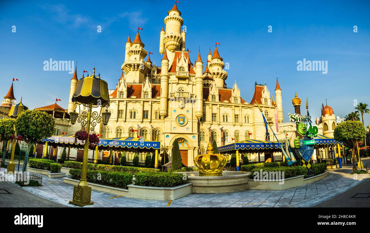 Beautiful Castle at Universal Studios Singapore Stock Photo - Alamy