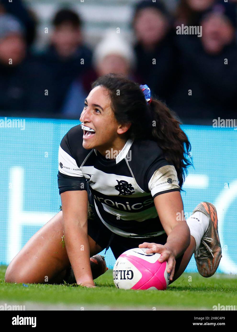 LONDON, ENGLAND - NOVEMBER 27: Sarah Levy (New York Rugby Club) of ...