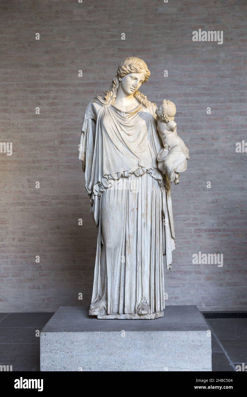 Portrait of the goddess Eirene Stock Photo - Alamy