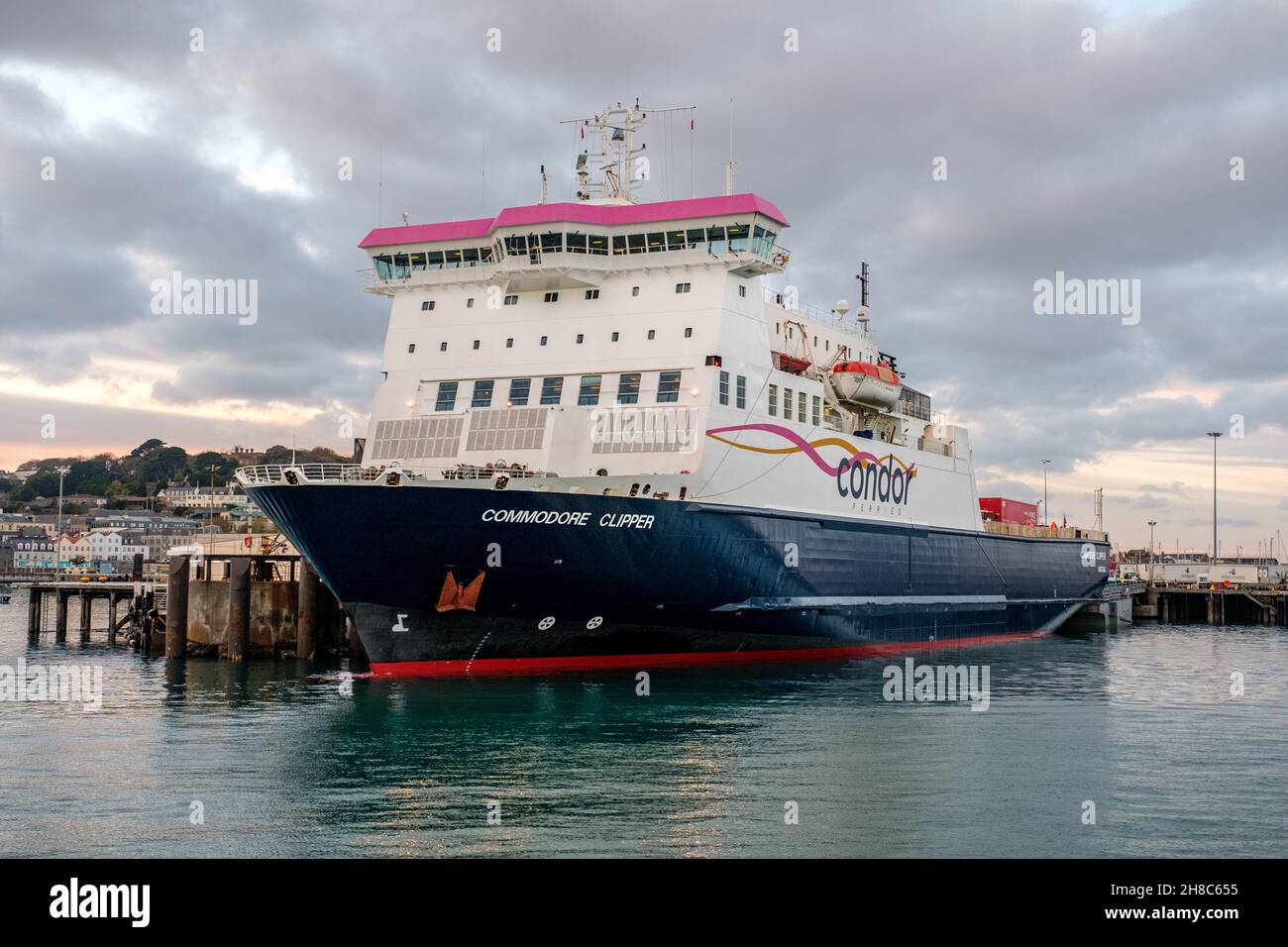 Condor ferries' commodore clipper hi-res stock photography and images ...
