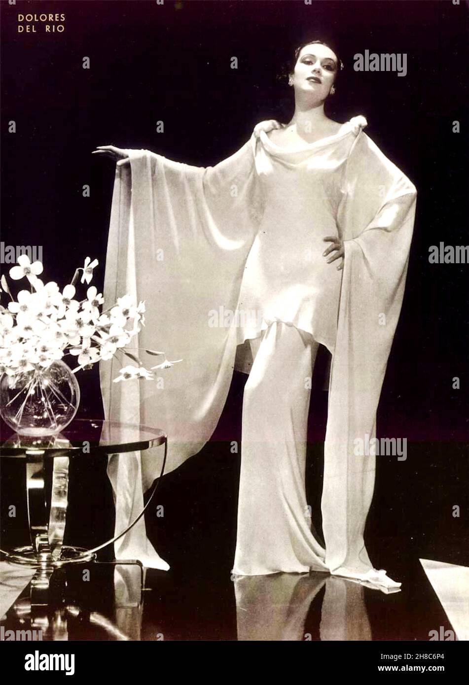Dolores del Rio - Mexican singer, dancer and actress Stock Photo - Alamy