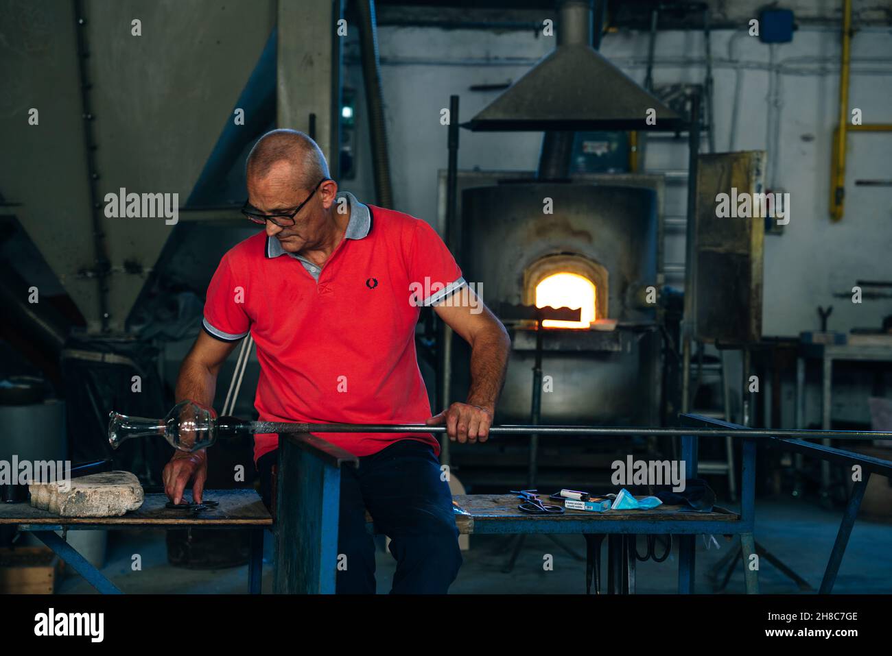 Murano, italy - nov, 2021 Glass blower demonstrate their craft for ...