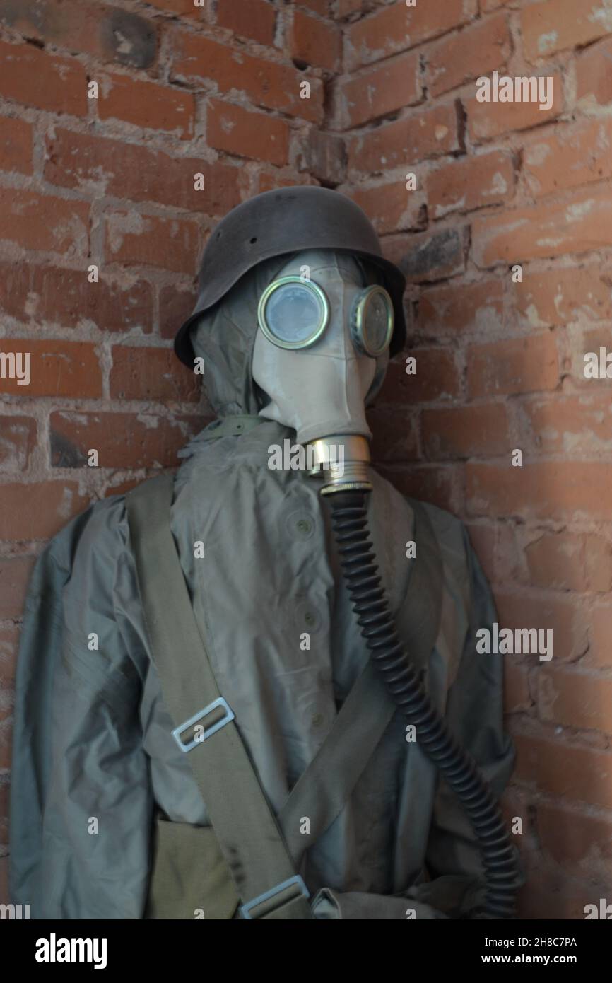 Vintage soviet gas mask hi-res stock photography and images - Alamy