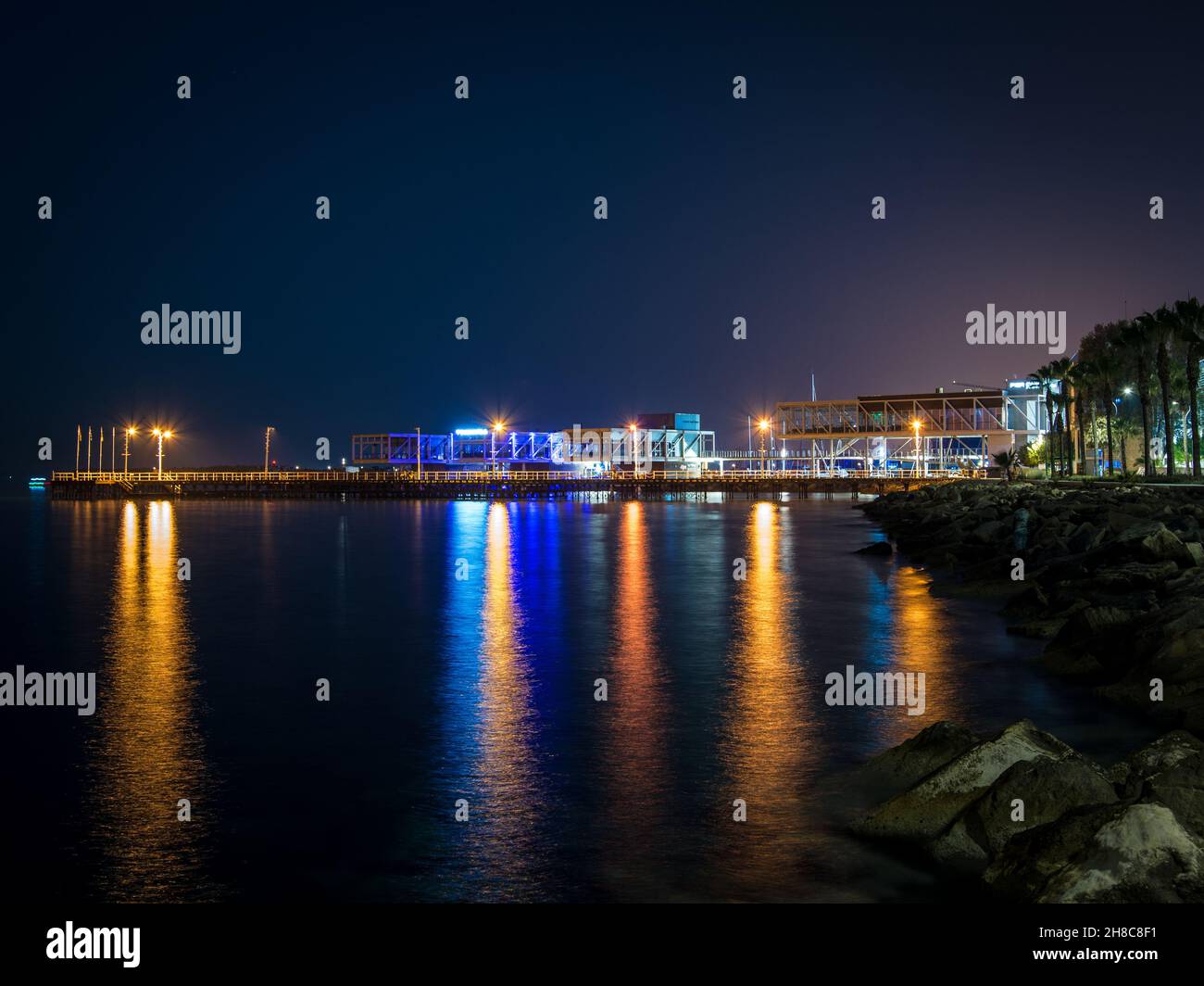 Night view of pier and stones at hi-res stock photography and images ...