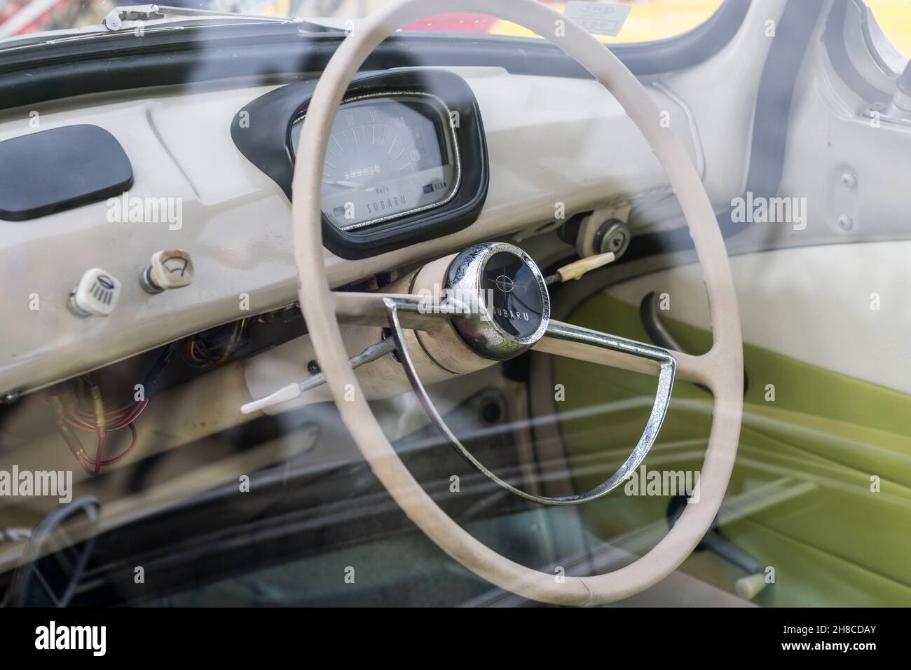 Seering wheel hi-res stock photography and images - Alamy