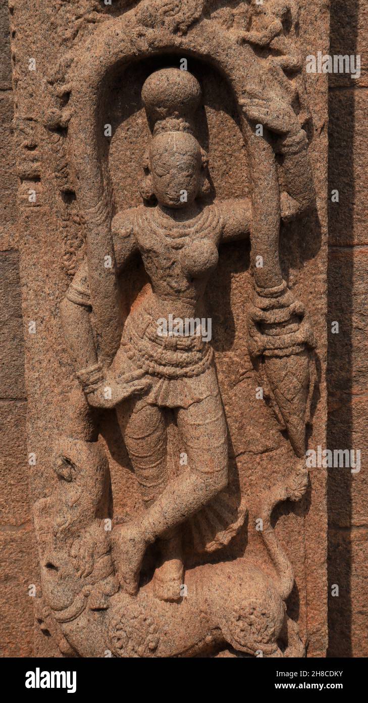 Ancient indian temple sculpture woman hi-res stock photography and ...