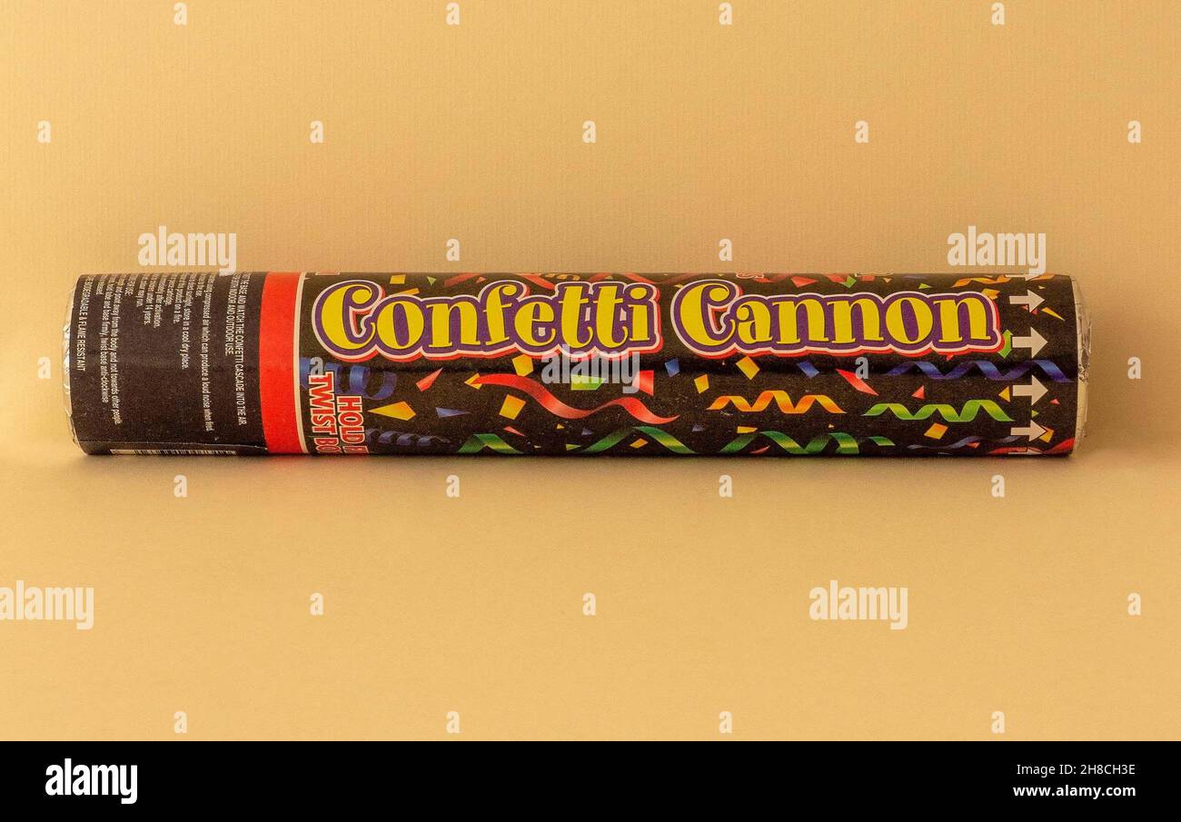 Confetti cannon hi-res stock photography and images - Alamy