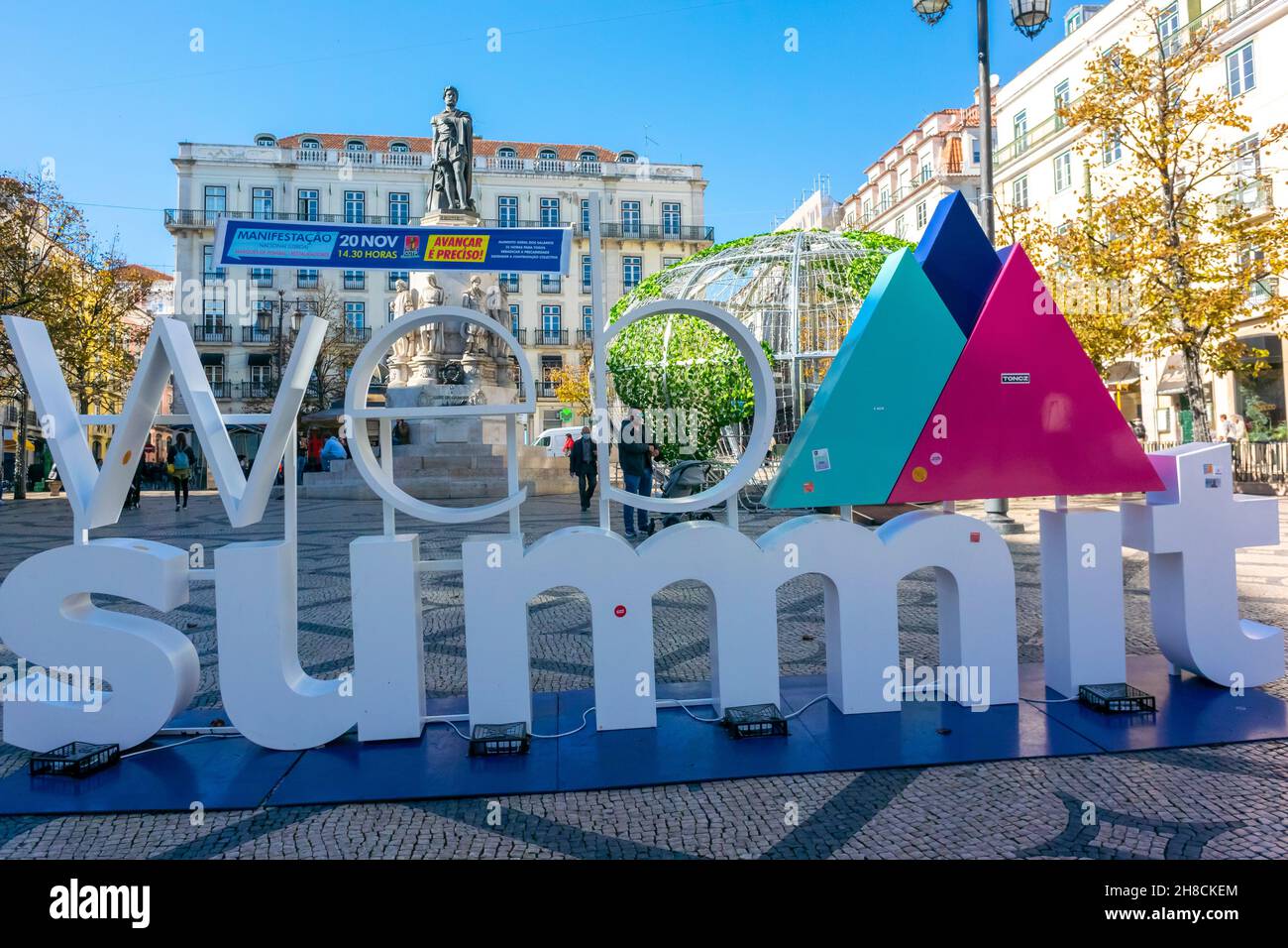 Web summit logo hi-res stock photography and images - Alamy