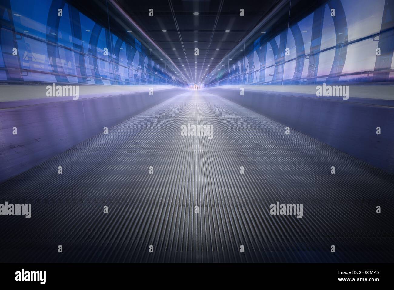 One point lighting hi-res stock photography and images - Alamy