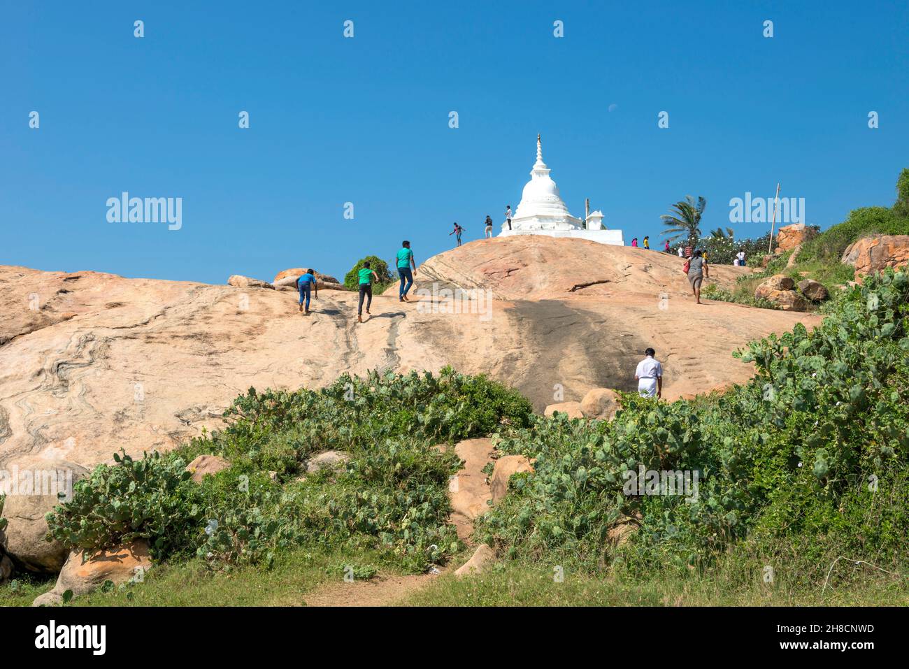Sri Lanka, Uva Province, Kirinda, ville, Staadt, town, viharaya temple ...