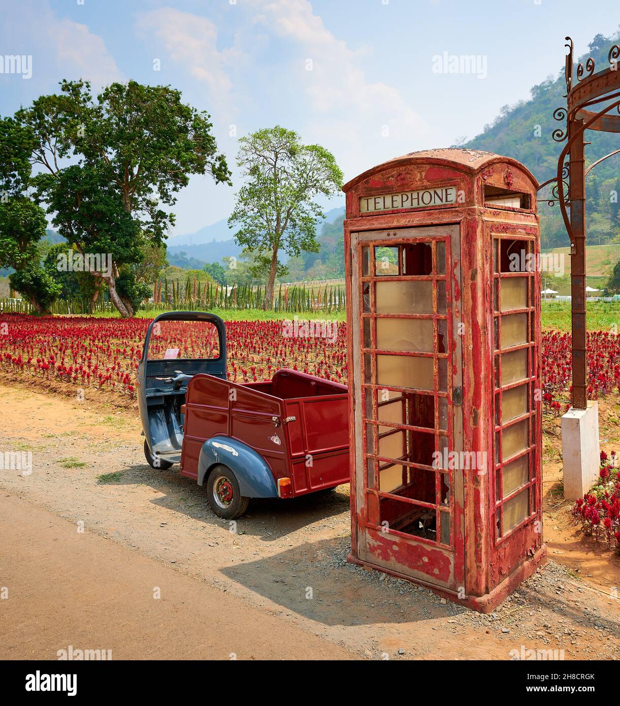 Old phone booth hi-res stock photography and images - Alamy