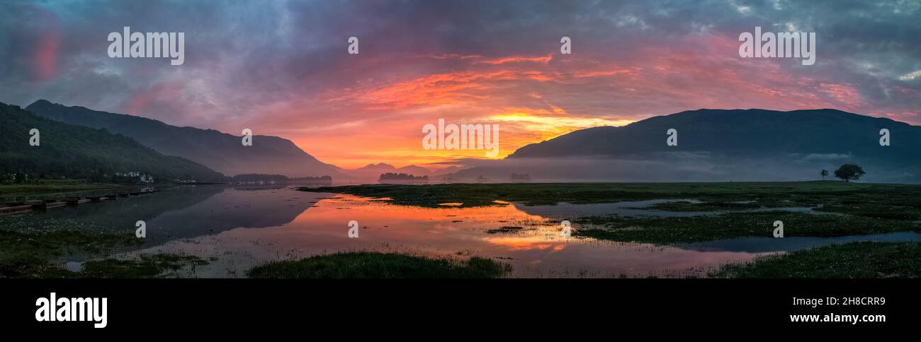 Beautiful sunset over loch hi-res stock photography and images - Alamy