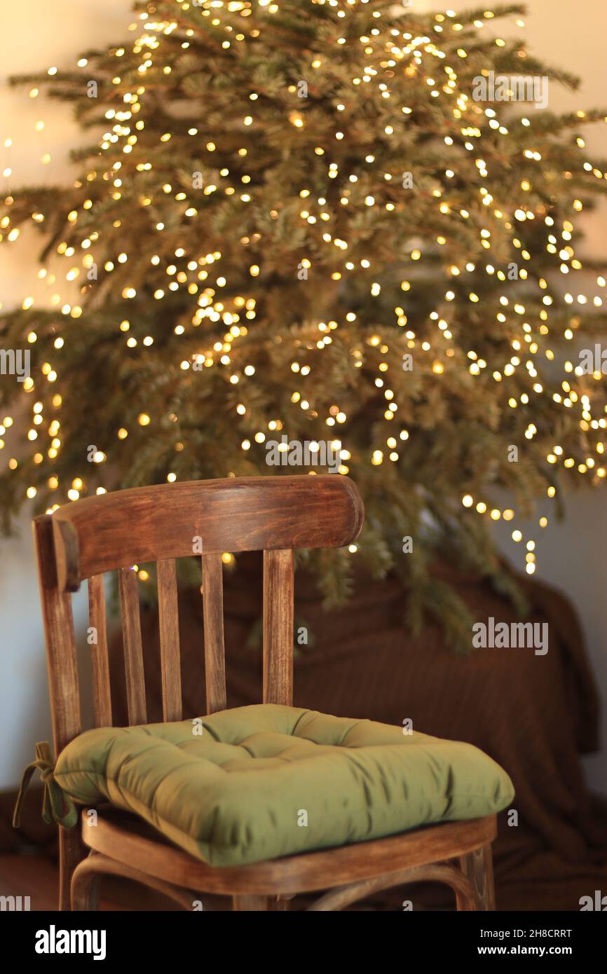 Empty chair christmas hi-res stock photography and images - Alamy