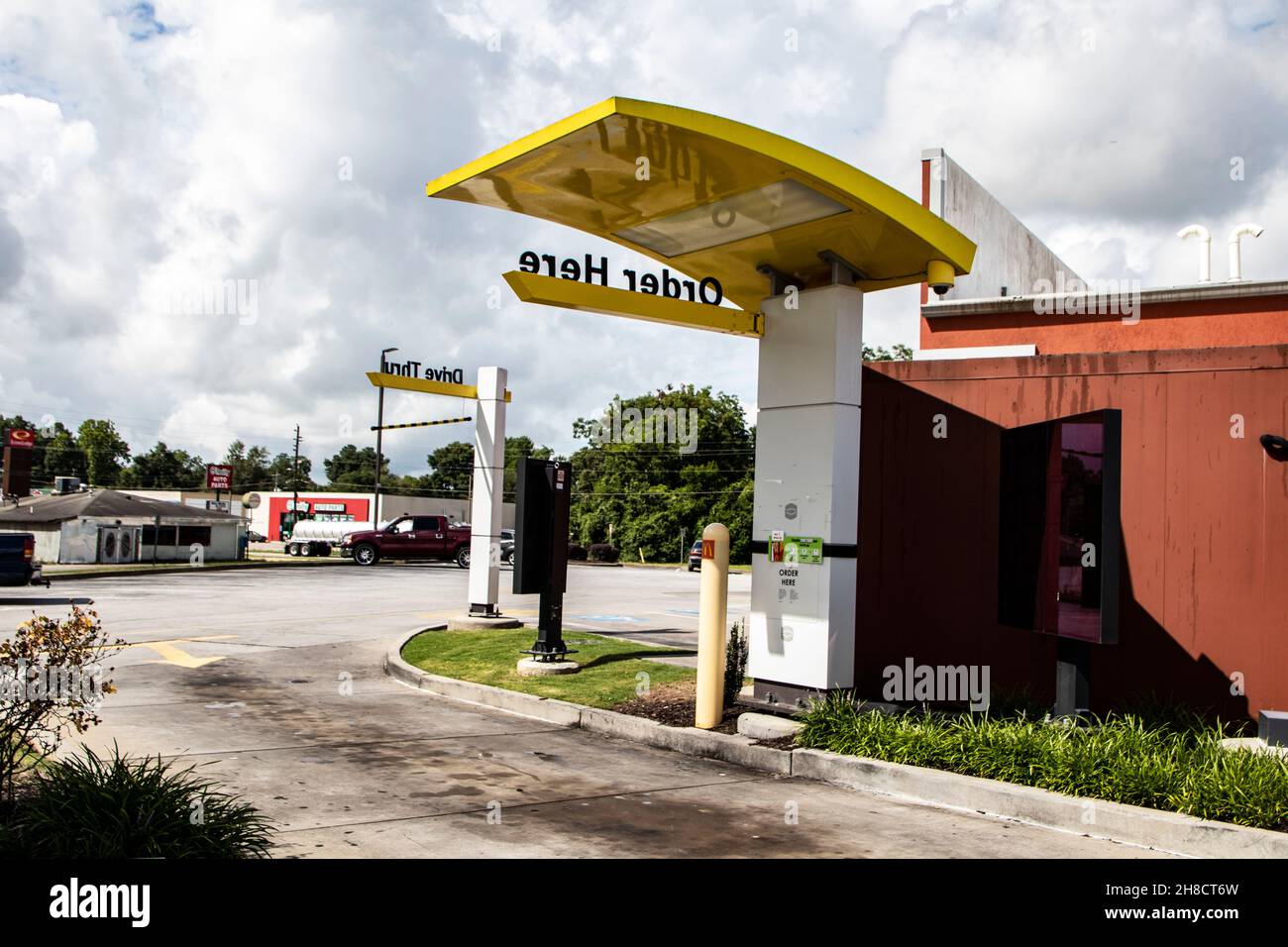 Waynesboro, Ga USA - 07 01 21: McDonalds drive thru empty Stock Photo ...