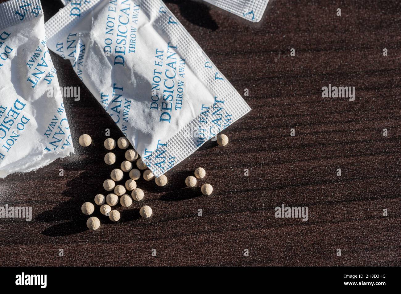 Desiccant pack hi-res stock photography and images - Alamy