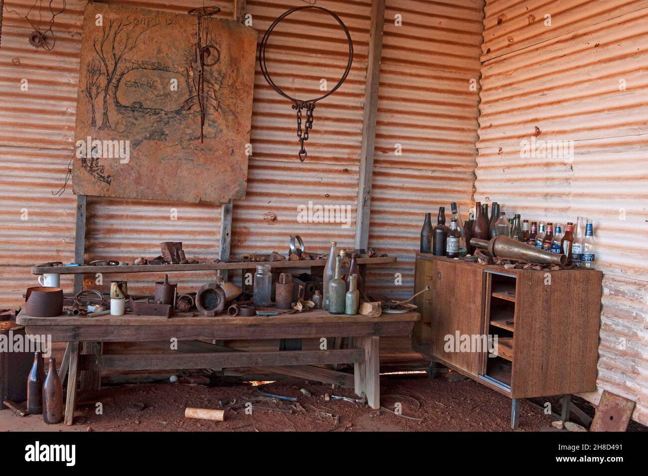 Lake Mason abandoned outback homestead, Central Midlands, Western ...