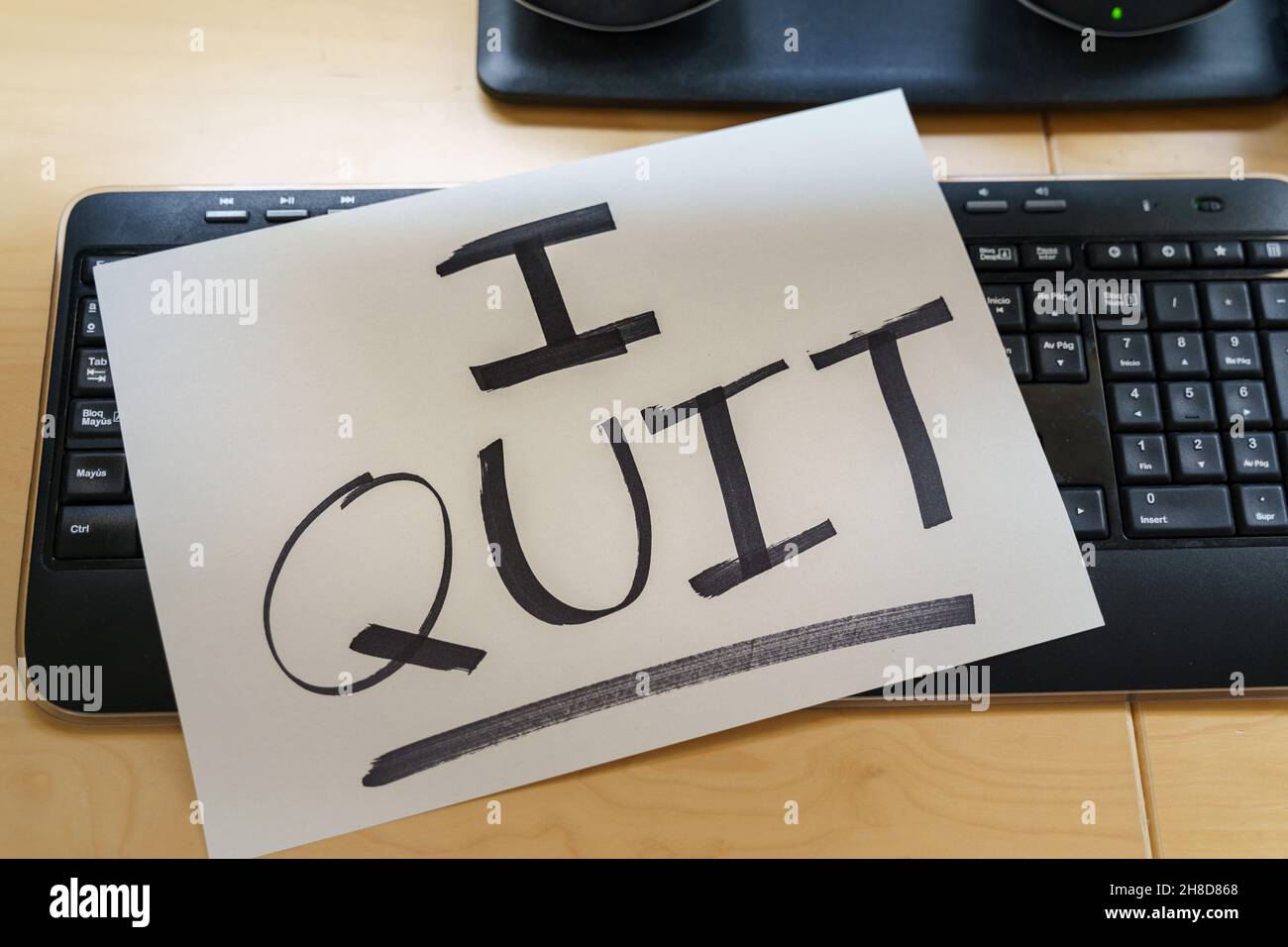 Note on a keyboard with the text I QUIT. Great resignation concept ...