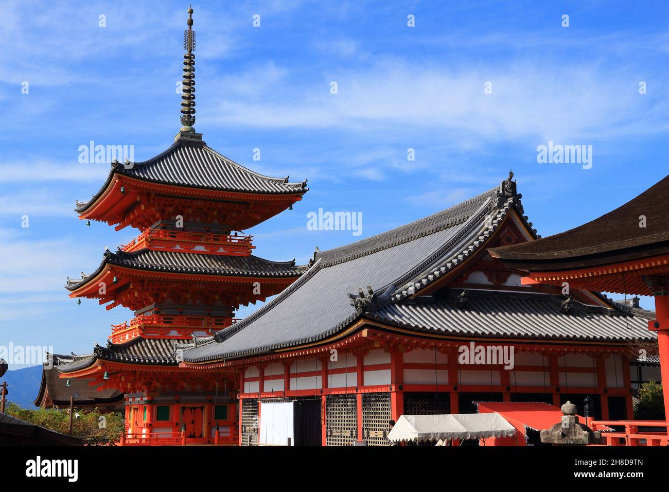 Japanese pagoda in kiyomizudera hi-res stock photography and images - Alamy