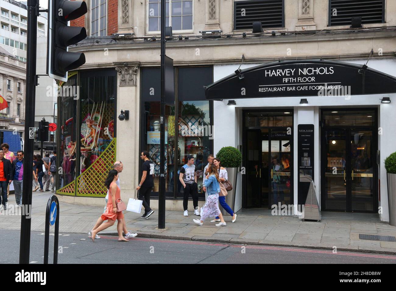 Harvey nichols shop in london hi-res stock photography and images - Alamy