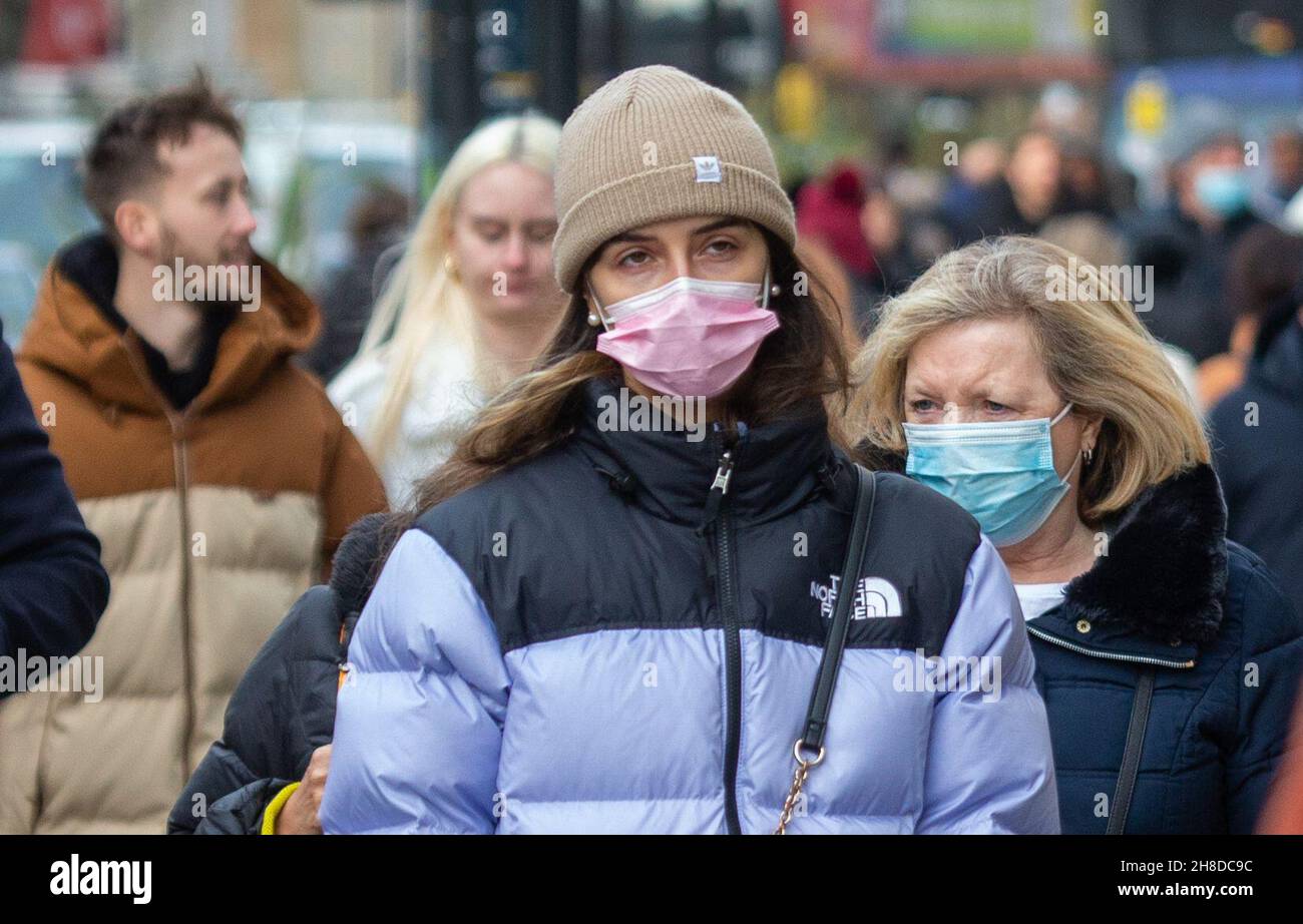 London, England, UK. 29th Nov, 2021. Shoppers in London's West End are ...