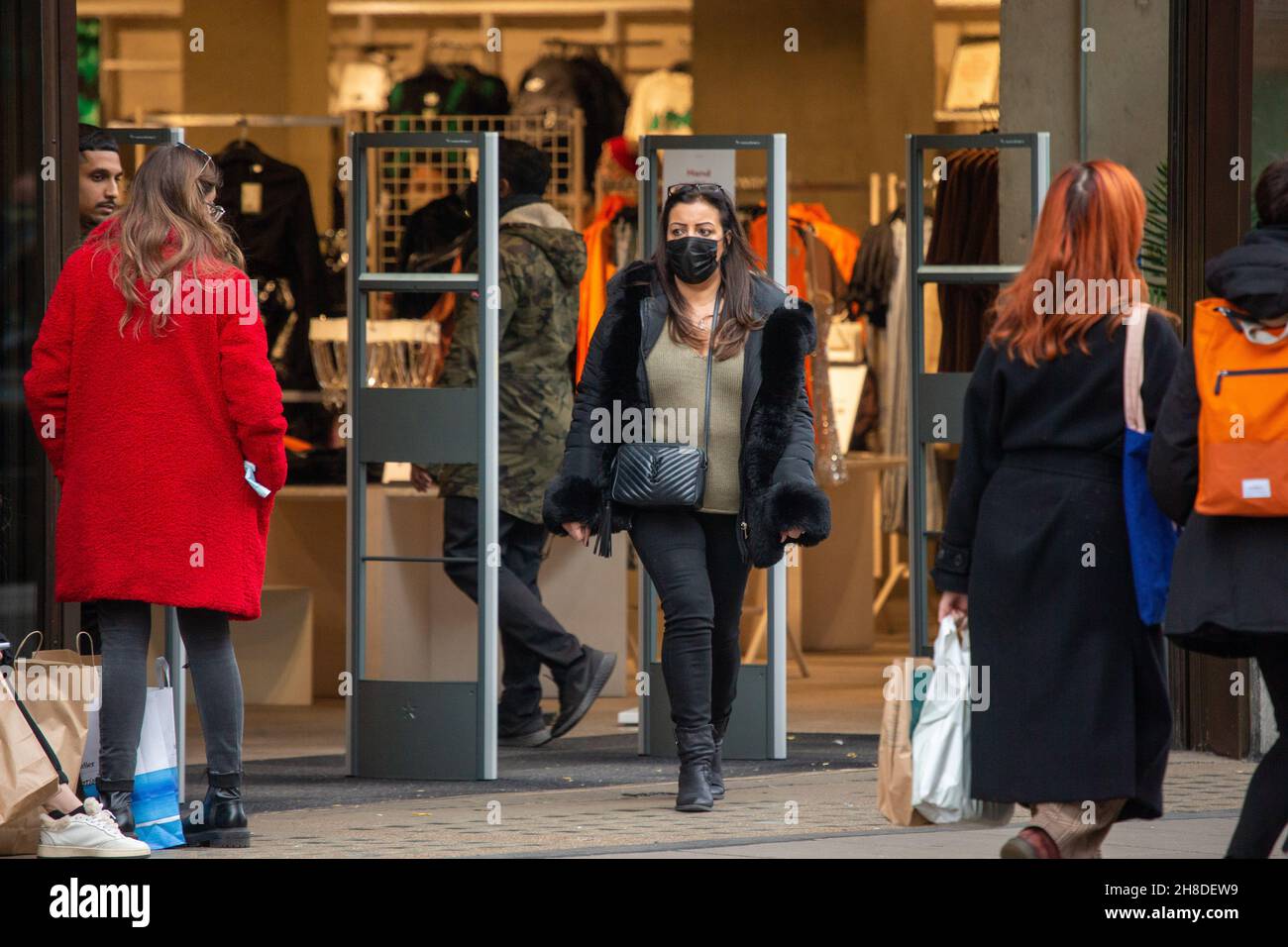 30 november masks uk hi-res stock photography and images - Alamy