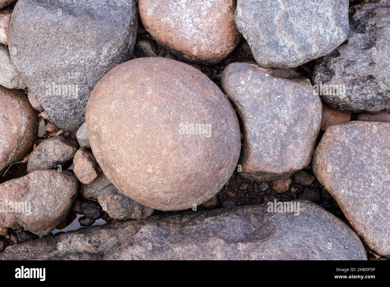 Stones of various sizes hi-res stock photography and images - Alamy