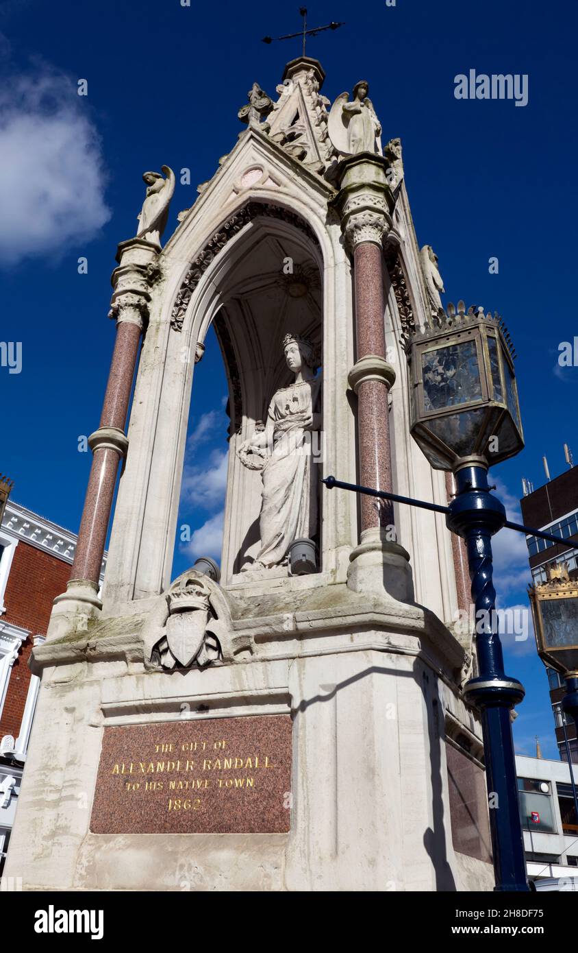 Queen victoria monument maidstone hi-res stock photography and images ...