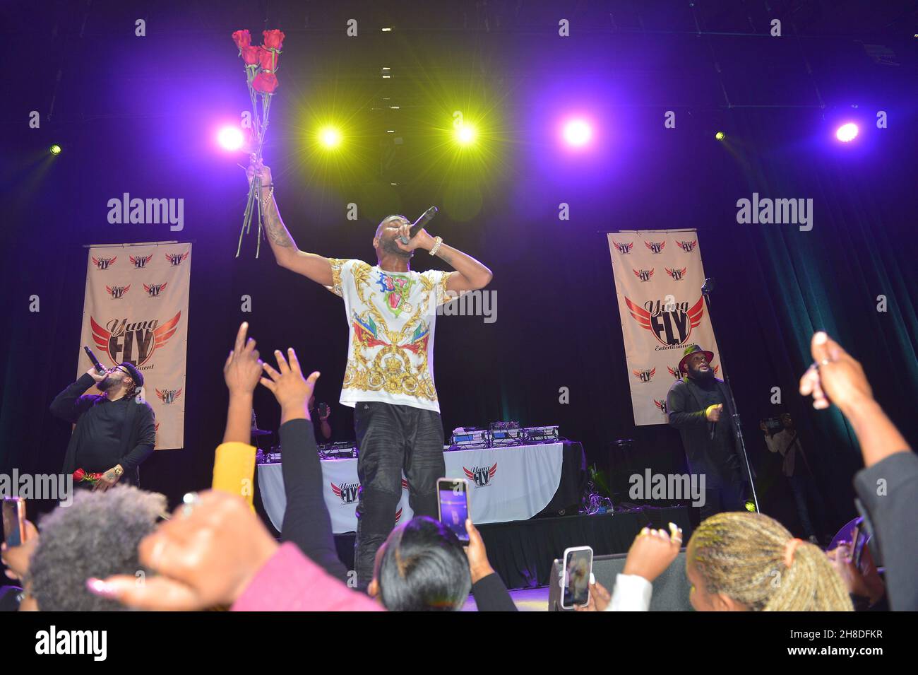 Miami, Florida, USA. 27th Nov, 2021. Ginuwine performs live on stage ...