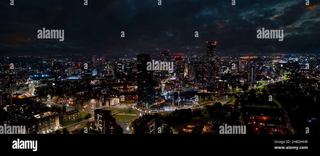 Manchester night street scene hi-res stock photography and images - Alamy