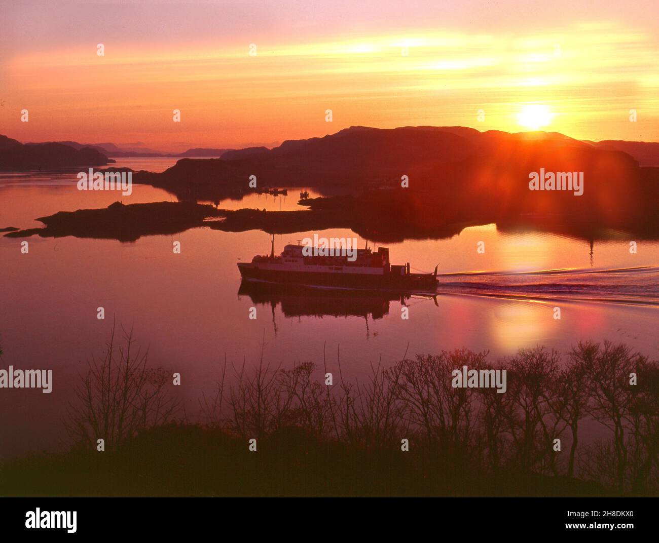 The MV Iona sails into Oban bay at Sunset 1970s Stock Photo - Alamy