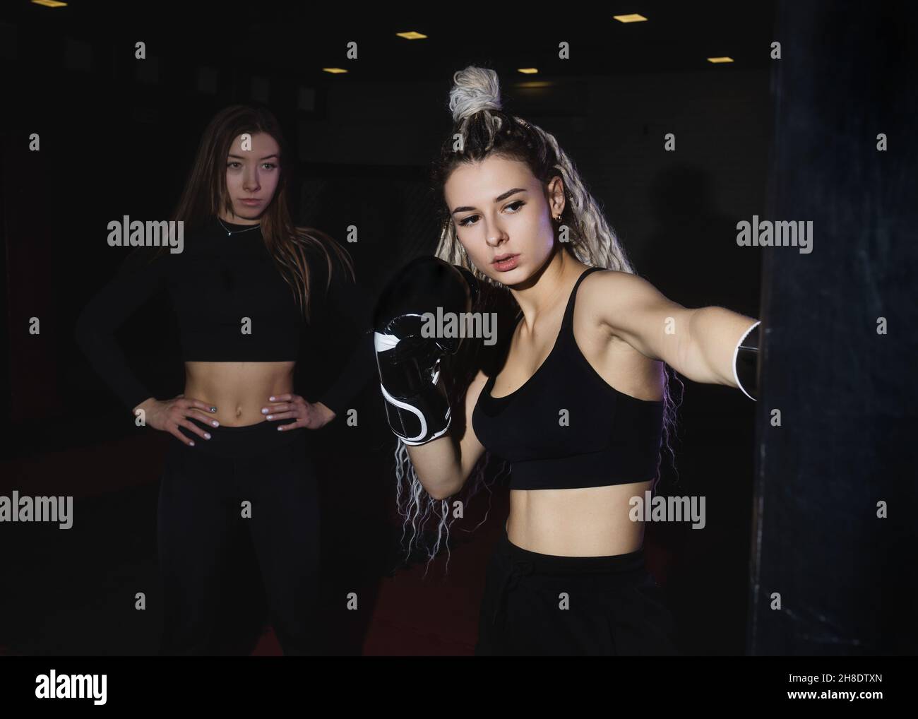Amateur boxing female hi-res stock photography and images - Alamy