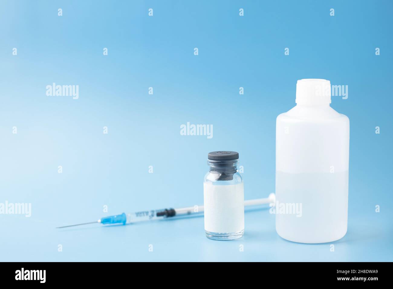 Saline bottle hi-res stock photography and images - Alamy