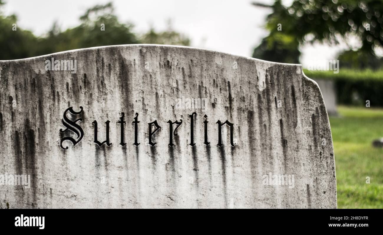 Rough headstones hi-res stock photography and images - Alamy