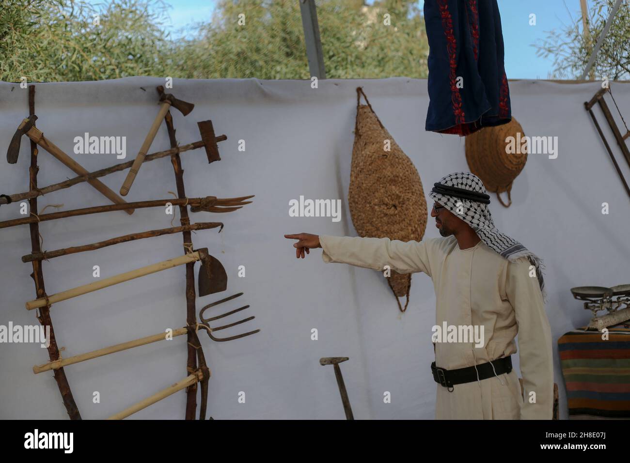 Gaza, Palestine. 29th Nov, 2021. Palestinian man points at a ...