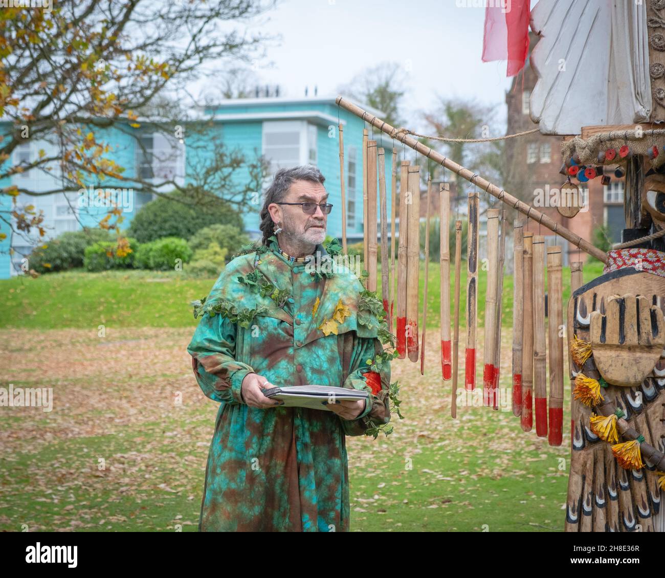Gordon Maclellan leads the "Return to Earth" ceremony for Totem Latamat ...