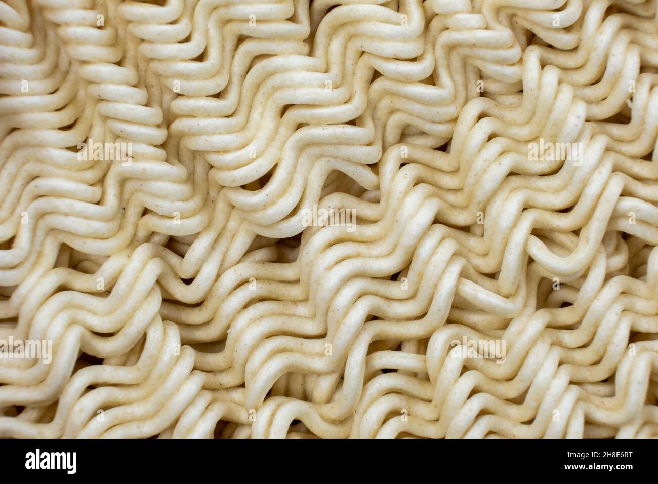 Curve noodles hi-res stock photography and images - Alamy