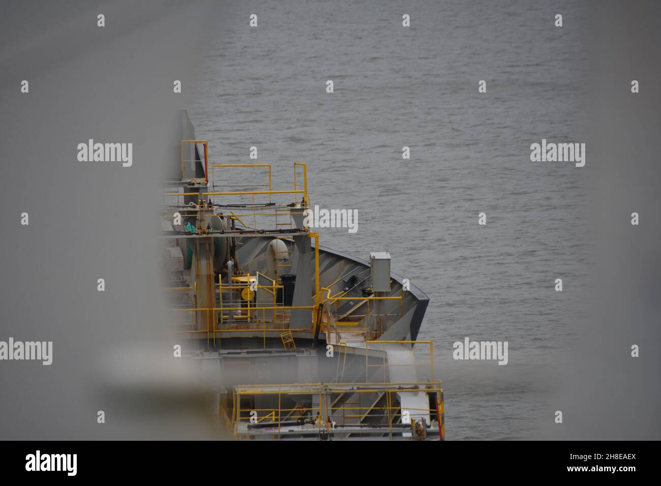 Container ship side view hi-res stock photography and images - Alamy