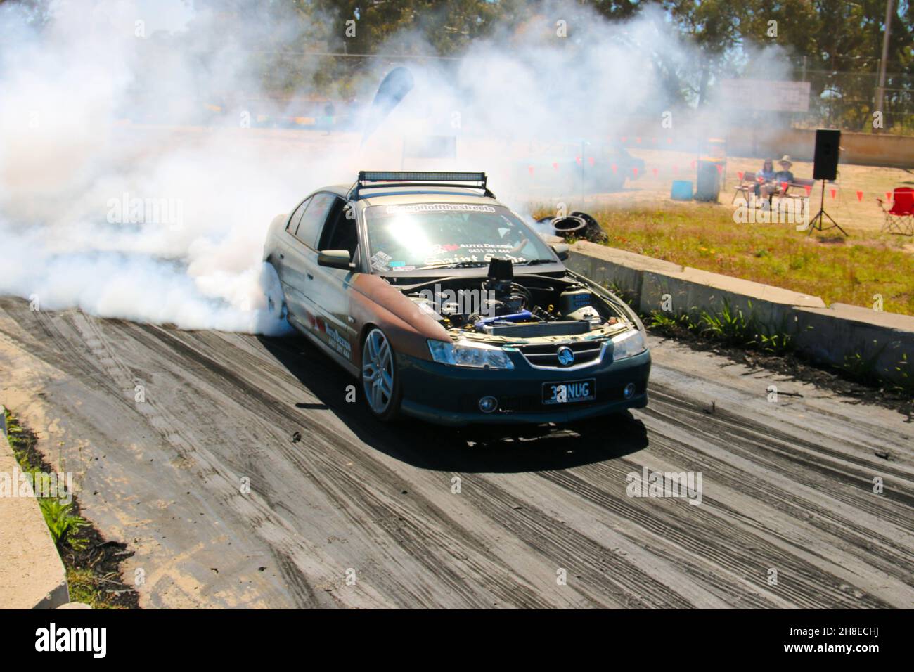 Tread Mania Burnout Event, Heathcote Park Raceway, Victoria, Australia ...
