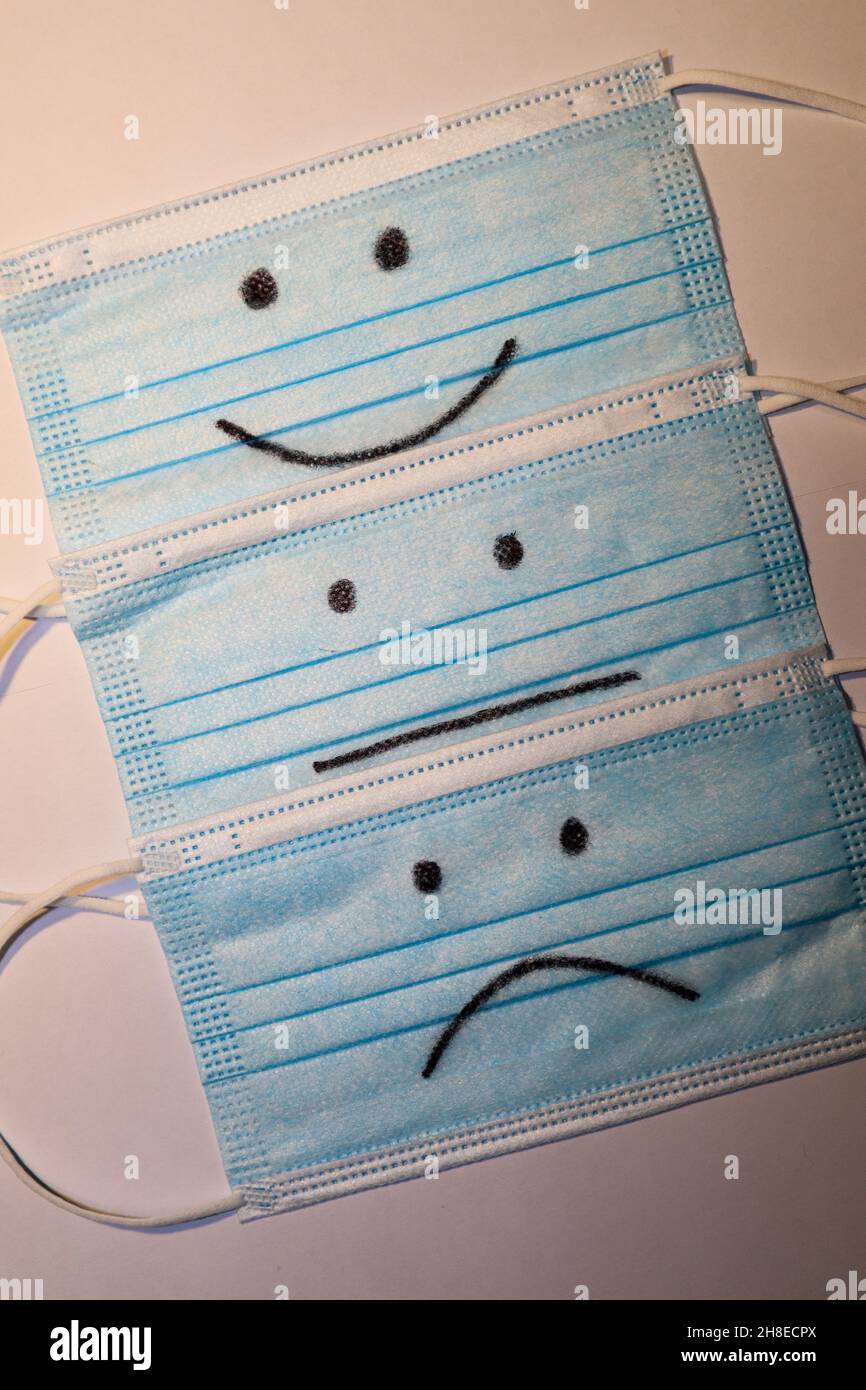 Mask happy sad face hi-res stock photography and images - Alamy