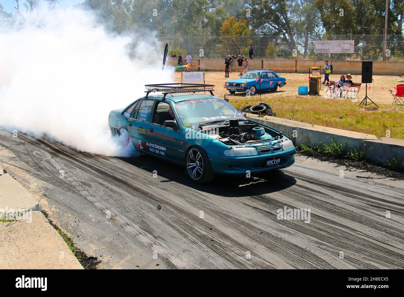 Tread Mania Burnout Event, Heathcote Park Raceway, Victoria, Australia ...