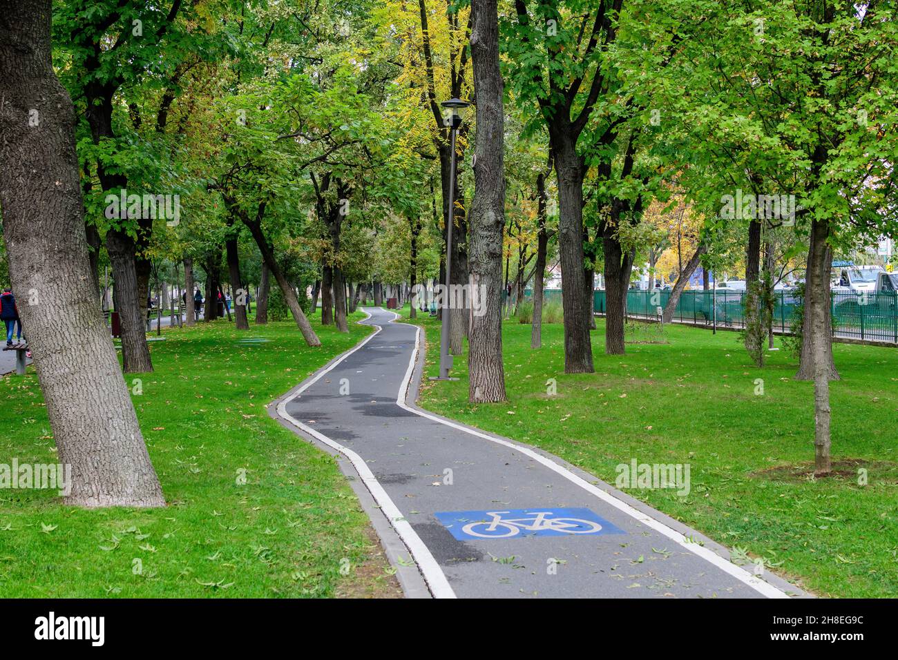 Bike and running lane in Drumul Taberei Park, also known as Moghioros ...