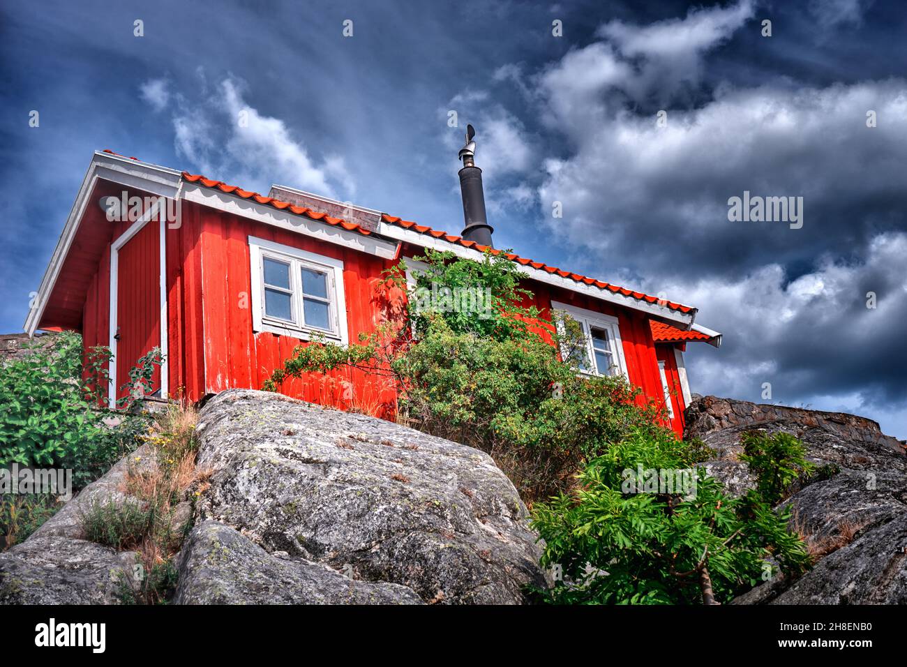 Timber hut sweden hi-res stock photography and images - Alamy