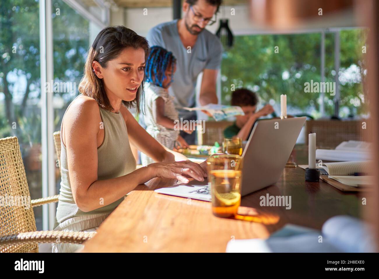 African family dining together hi-res stock photography and images - Alamy