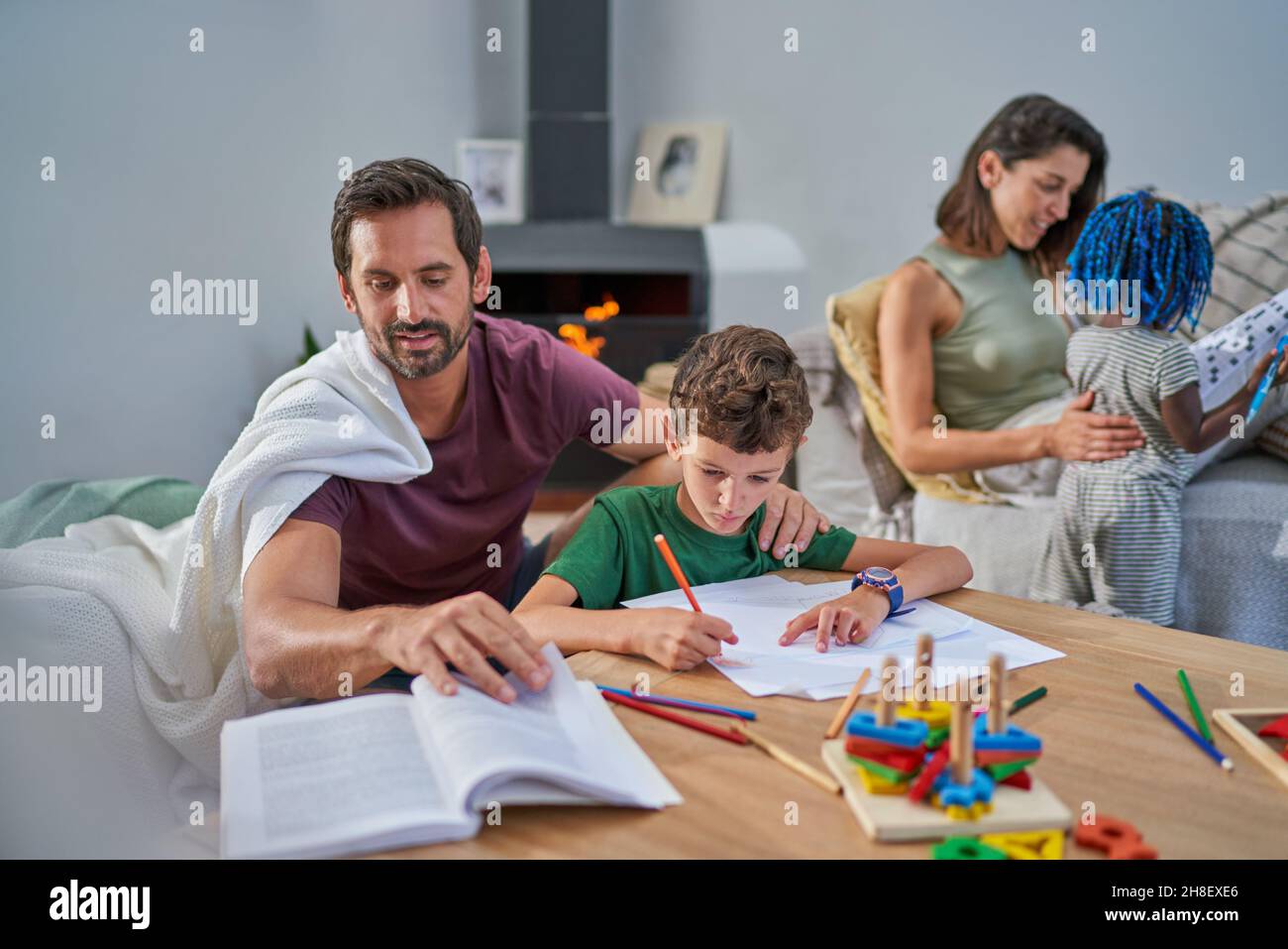 African family drawing hi-res stock photography and images - Alamy