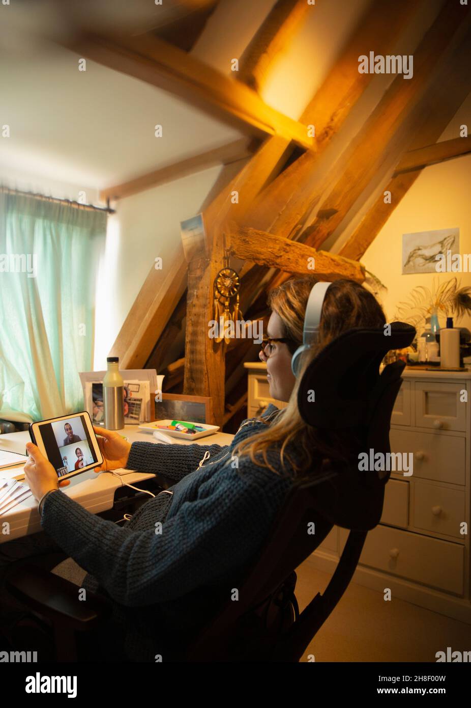 Video call home office hi-res stock photography and images - Alamy