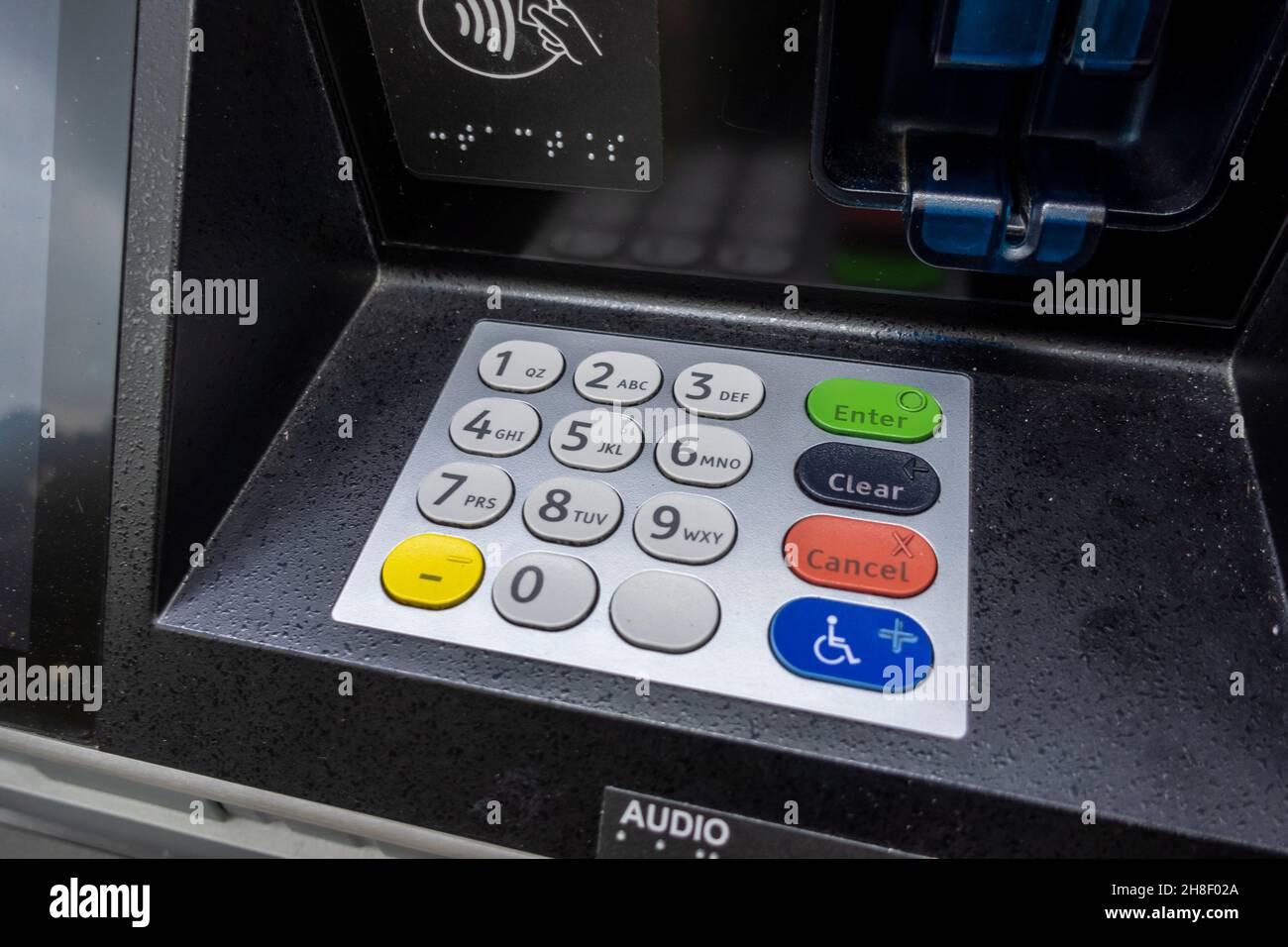 Braille keyboard hi-res stock photography and images - Alamy