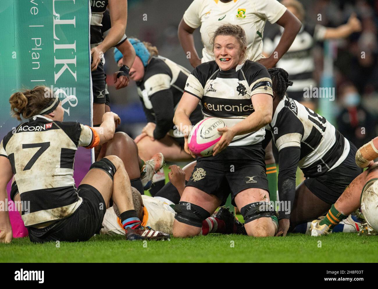 London, UK. 27th Nov, 2021. Barbarians' Ciara Griffin scores a try ...