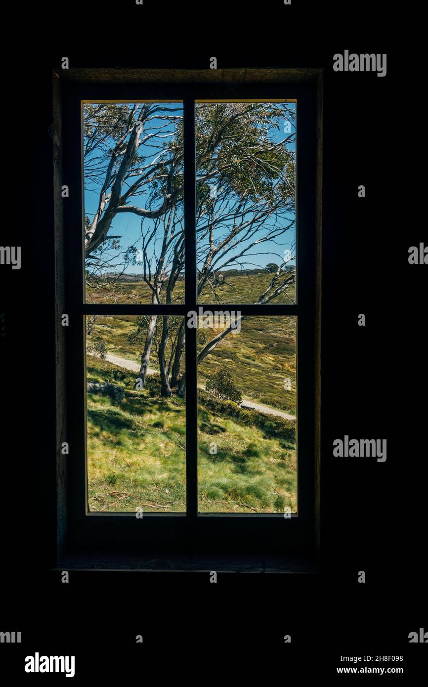 Scenic window hi-res stock photography and images - Alamy