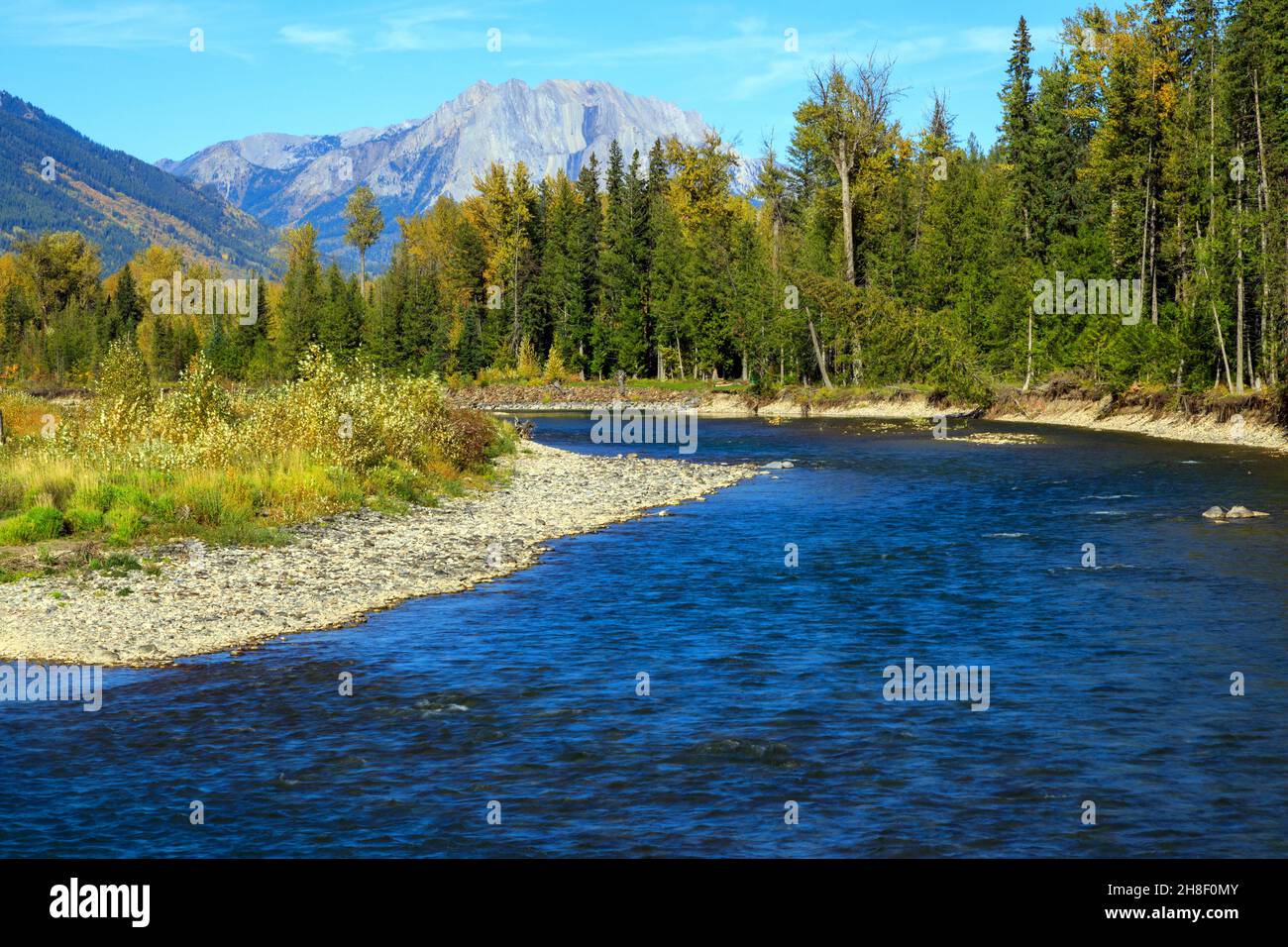 Long river hi-res stock photography and images - Alamy