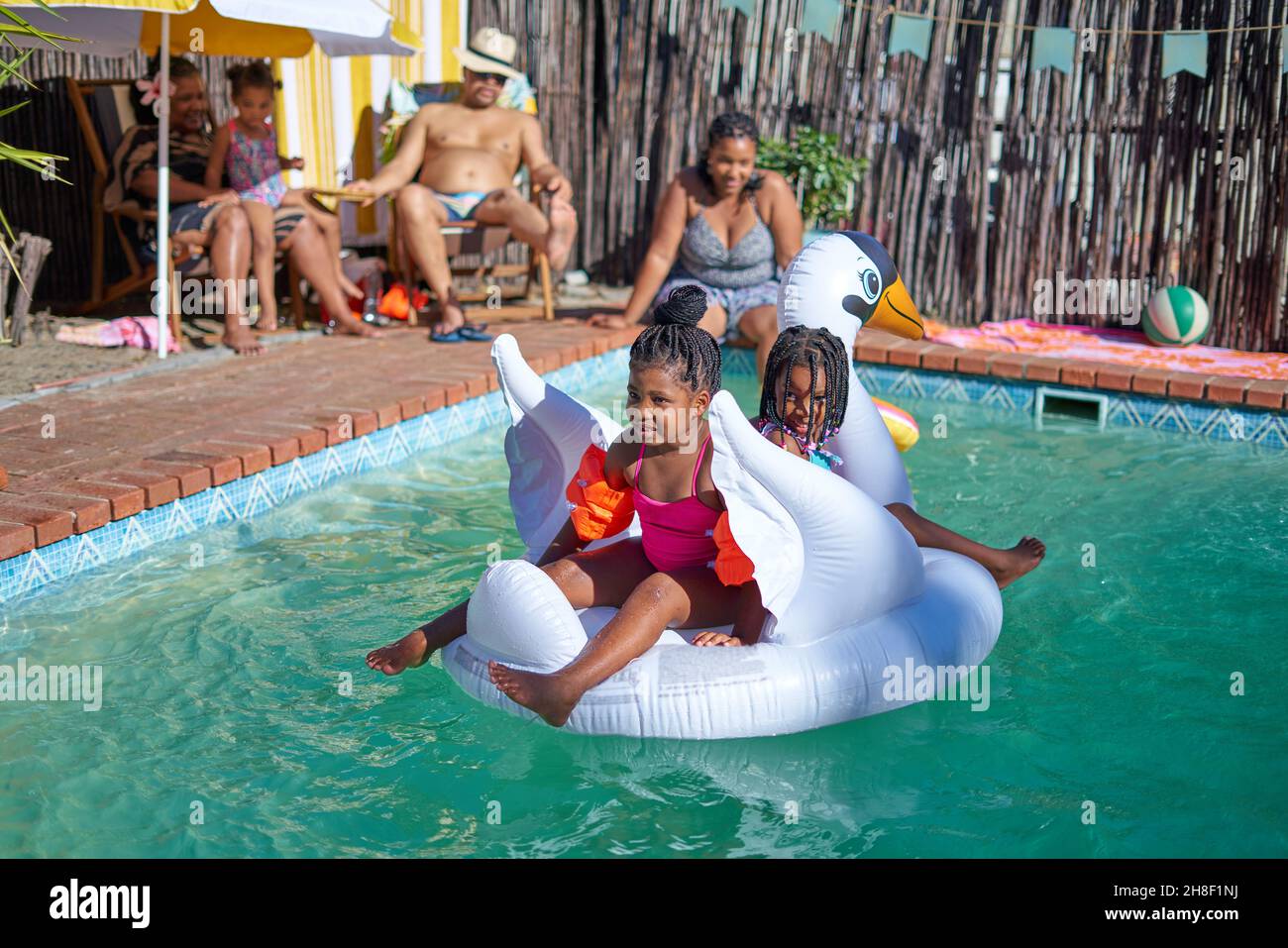 Woman pool floating mature hi-res stock photography and images - Alamy